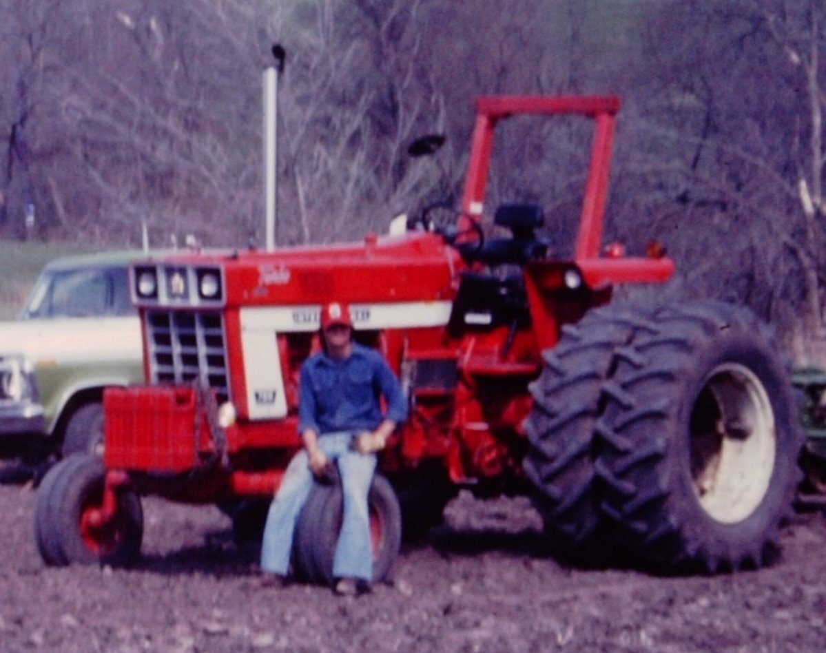 Very sharp and nicely restored International 766 - General Chat - Red ...