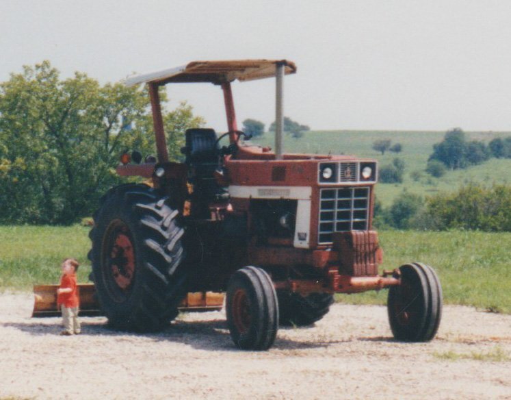 Very sharp and nicely restored International 766 - General Chat - Red ...