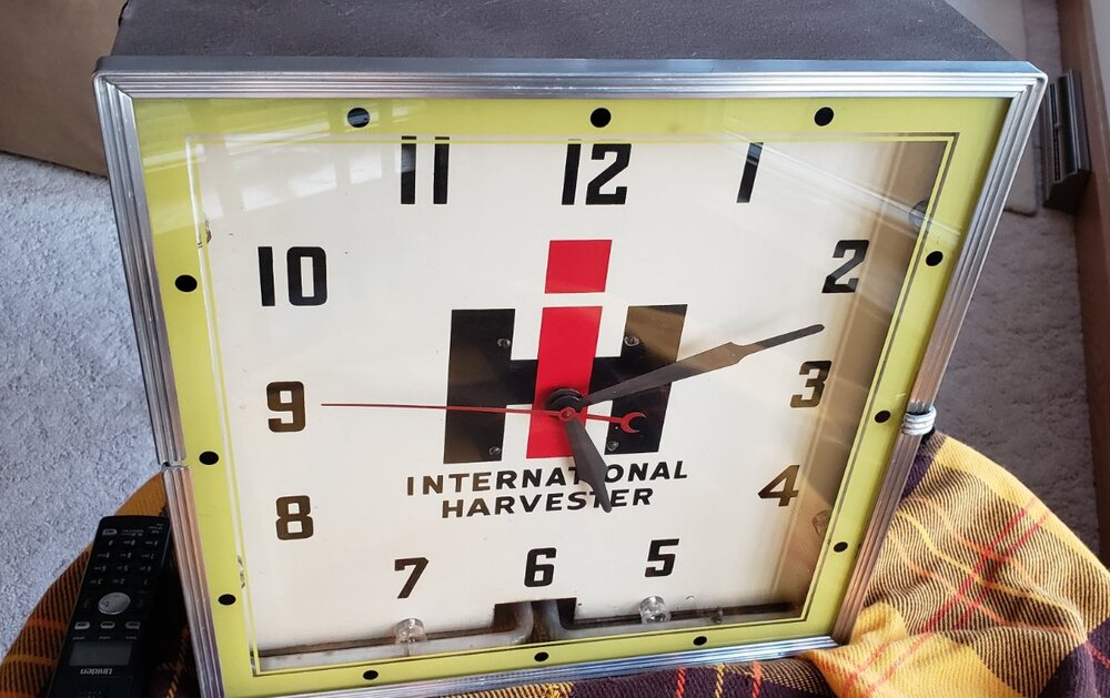 IH Square Dealer Clock Restoration - Projects, Builds, & Restorations ...