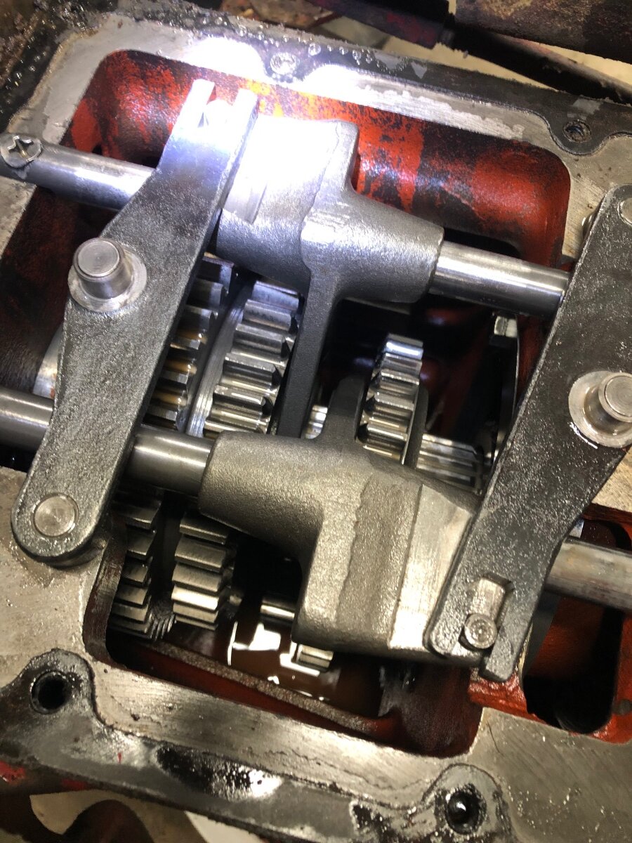 1466 transmission - Technical IH Talk - Red Power Magazine Community