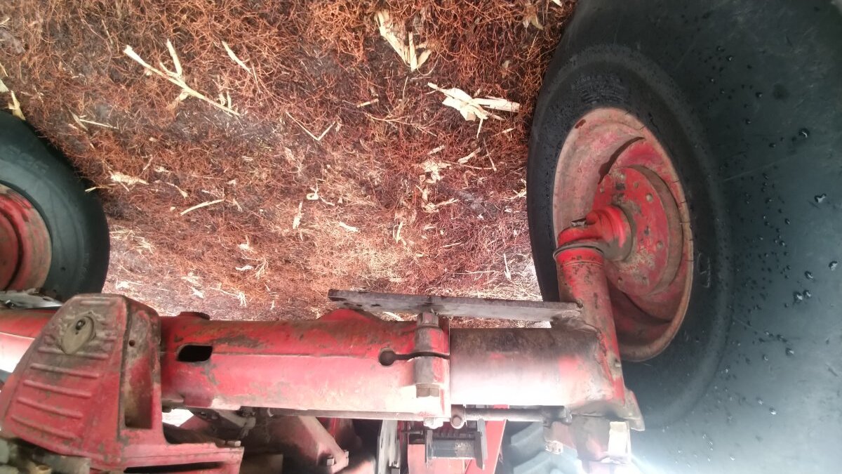Brace for front axle - Technical IH Talk - Red Power Magazine Community