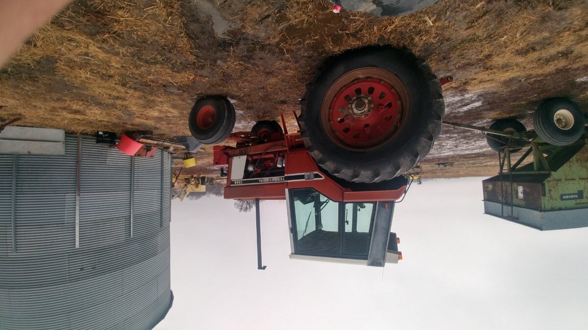 Brace for front axle - Technical IH Talk - Red Power Magazine Community