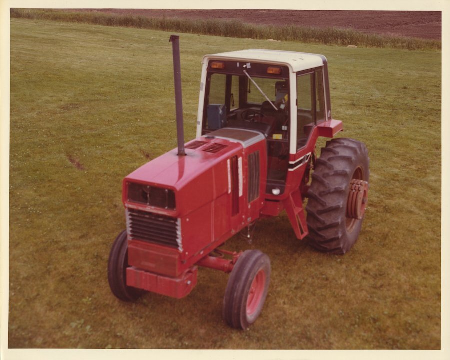 1586 bulged lower sheetmetal - Technical IH Talk - Red Power Magazine ...