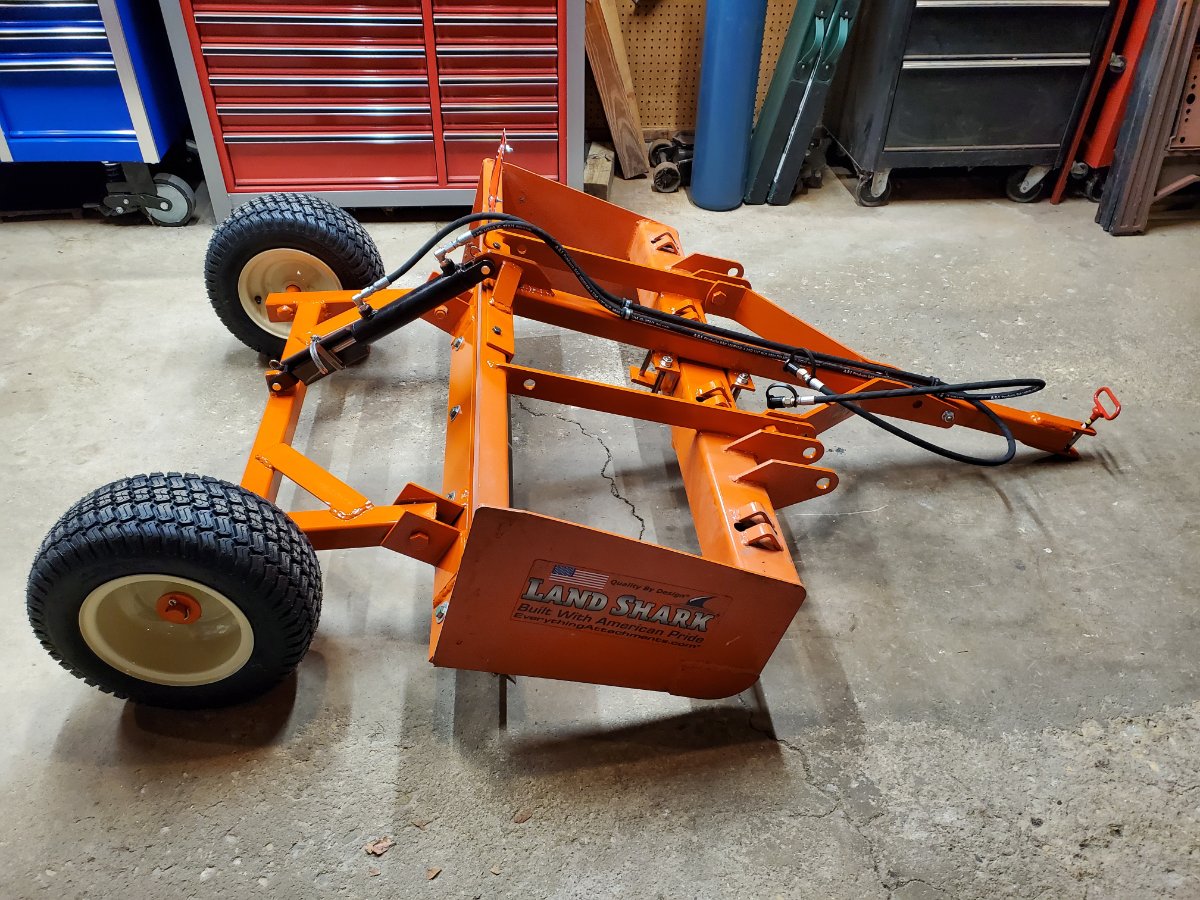 Upgraded box blade. - Cub Cadets - Red Power Magazine Community