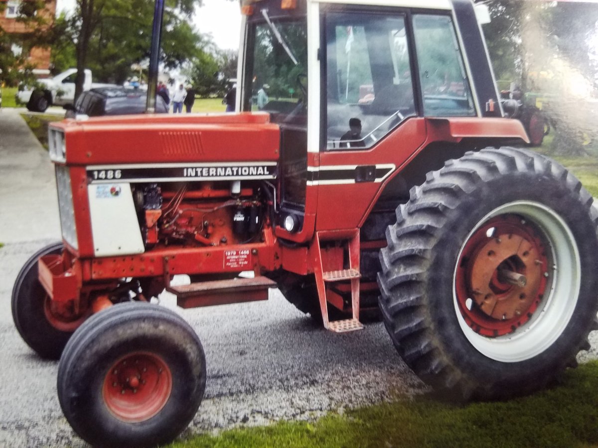 Tractor of the week: You decide! - General Chat - Red Power Magazine ...