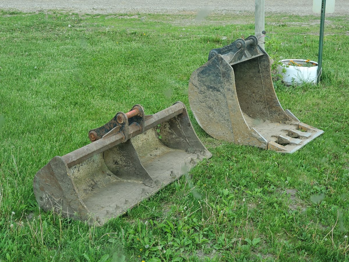 New bucket - General Chat - Red Power Magazine Community