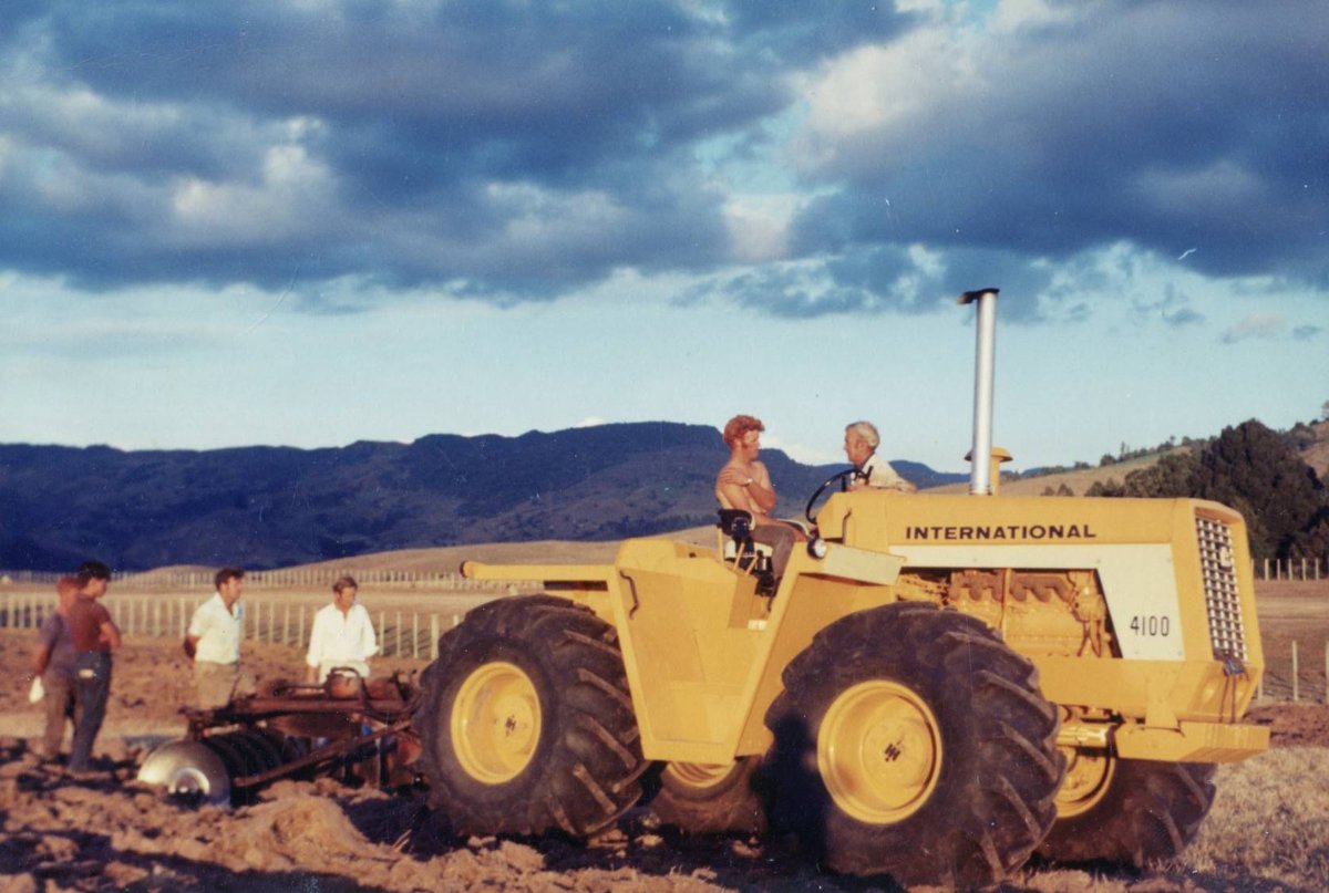 4100 parts - Projects, Builds, & Restorations - Red Power Magazine ...