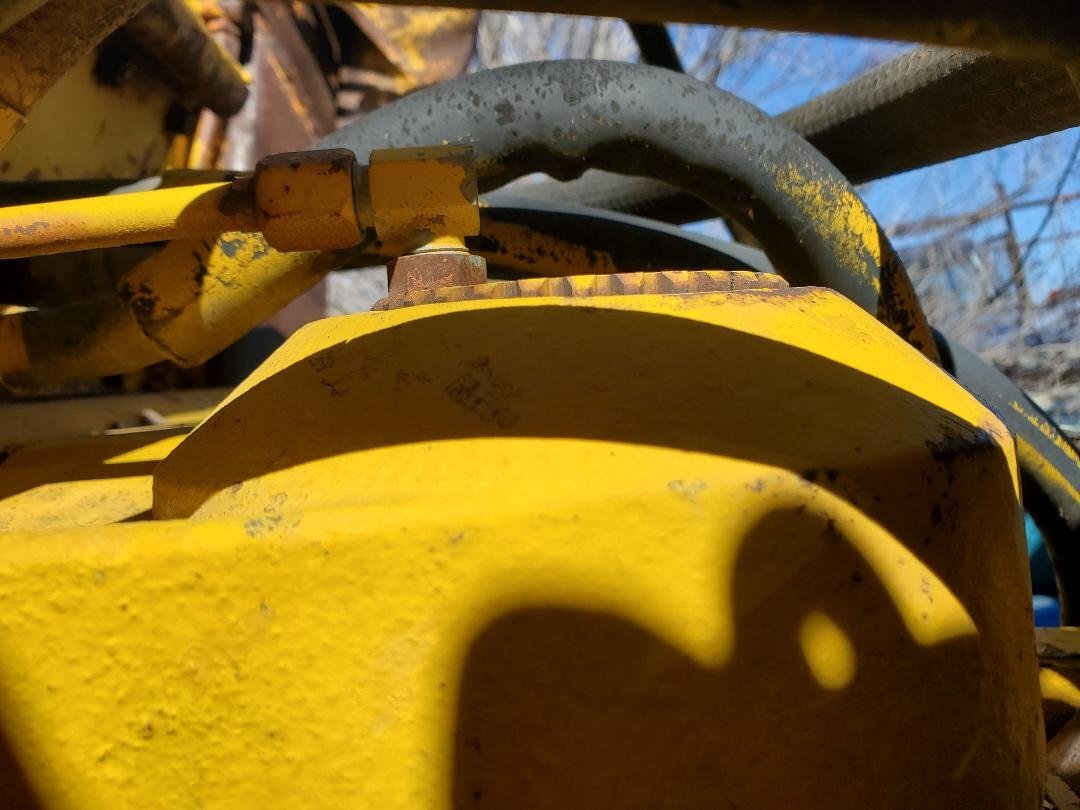 Swing arm seal fix on 260a IH backhoe (same as many others like the 3400) - Technical IH Talk ...