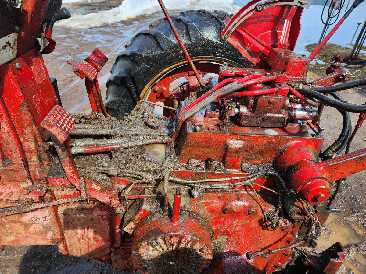 706 LP - Projects, Builds, & Restorations - Red Power Magazine Community