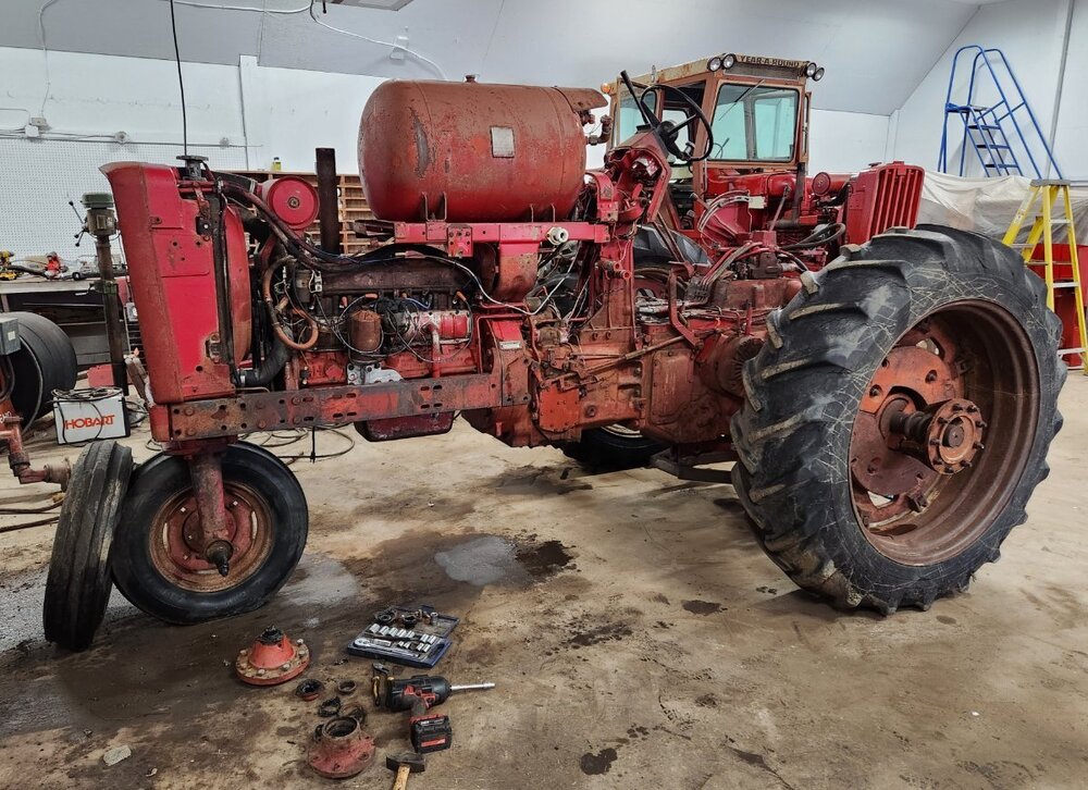 706 LP - Projects, Builds, & Restorations - Red Power Magazine Community