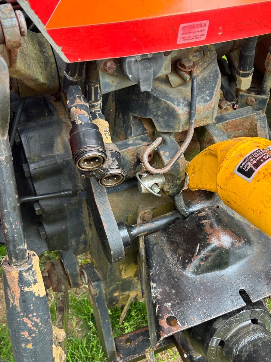 Case 495 Rear Remote - Technical IH Talk - Red Power Magazine Community