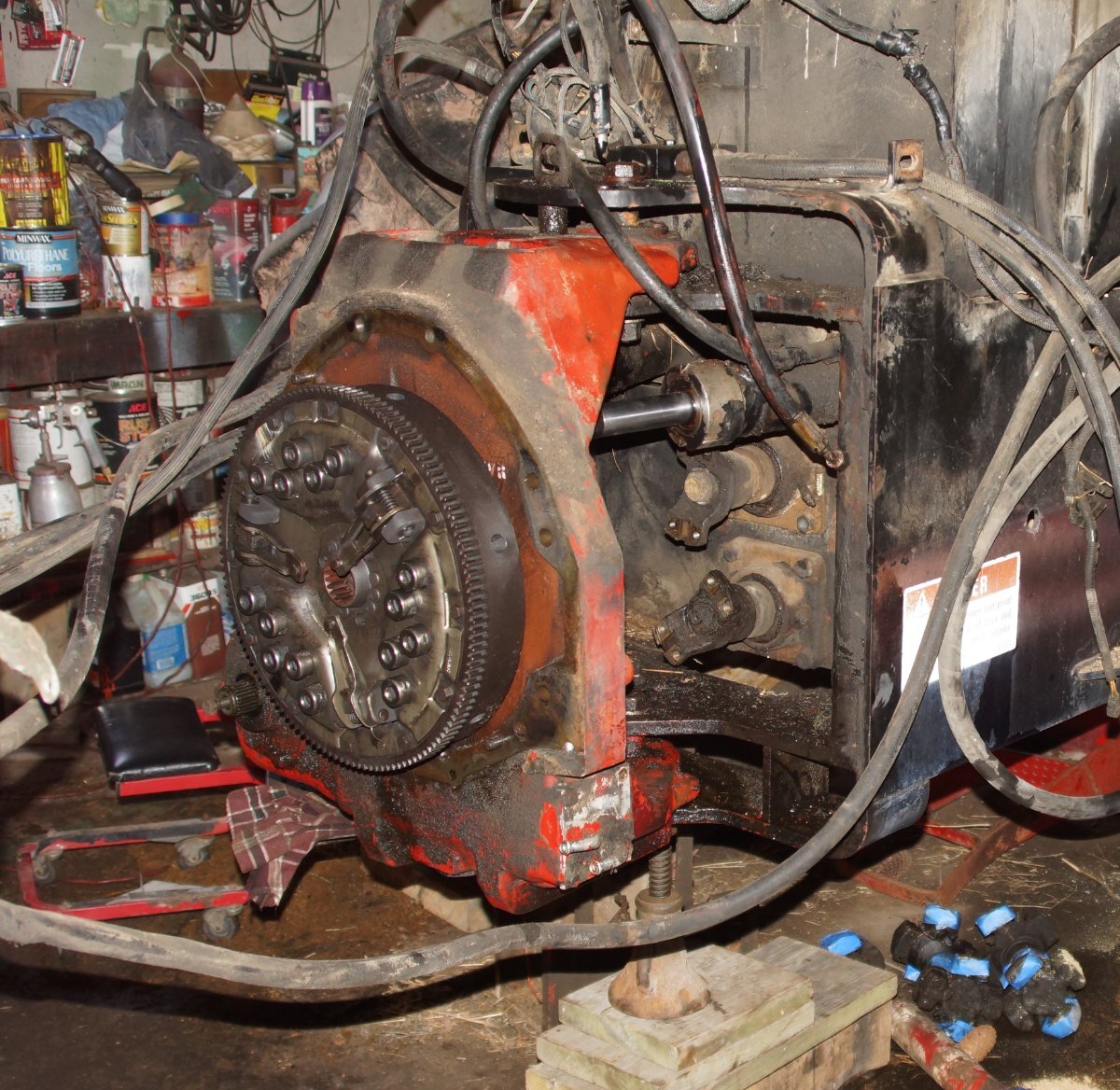 Working on my 3588. - Technical IH Talk - Red Power Magazine Community