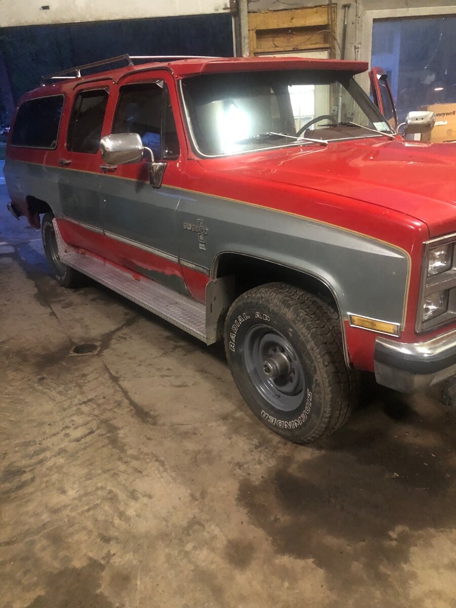 Our old 93 K2500 Suburban on a wet day - General Chat - Red Power ...