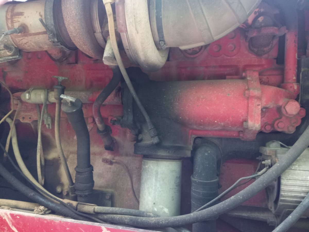 Cummins 855 oil capacity - General Chat - Red Power Magazine Community