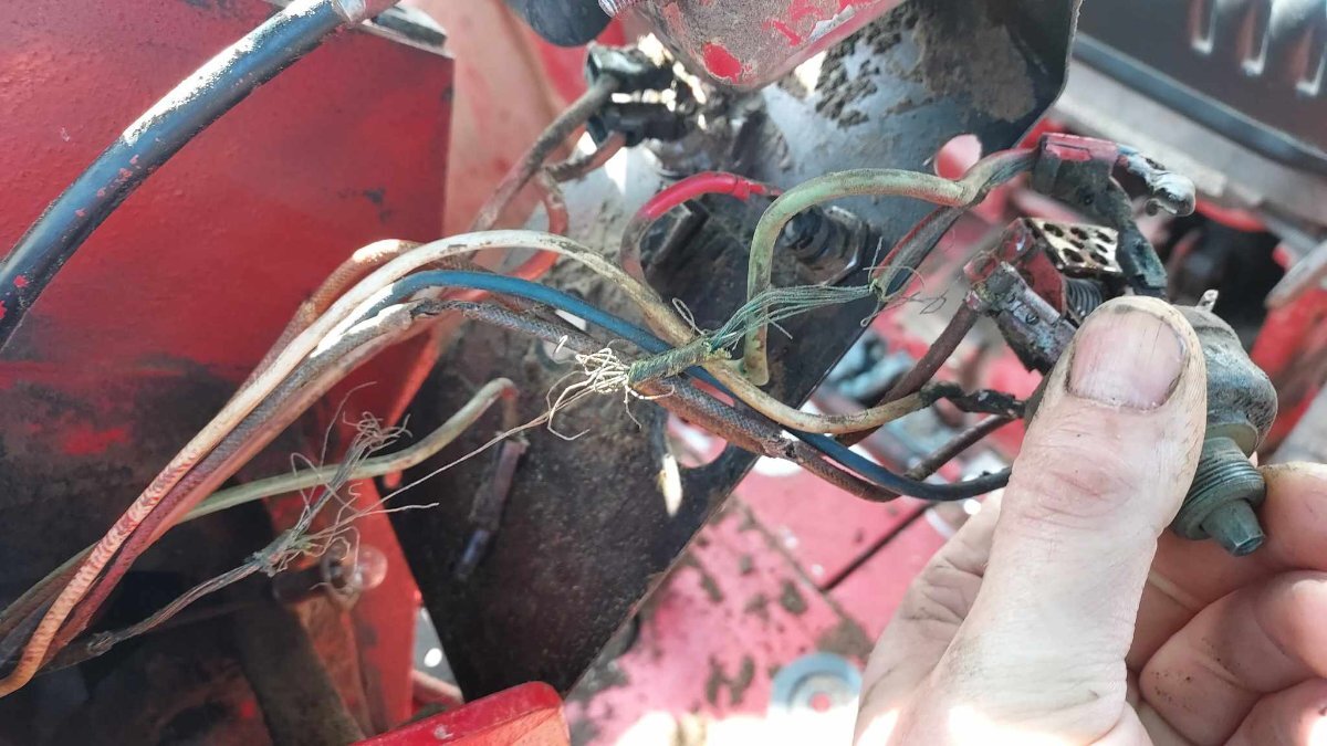 Headlight switch wiring - Technical IH Talk - Red Power Magazine Community