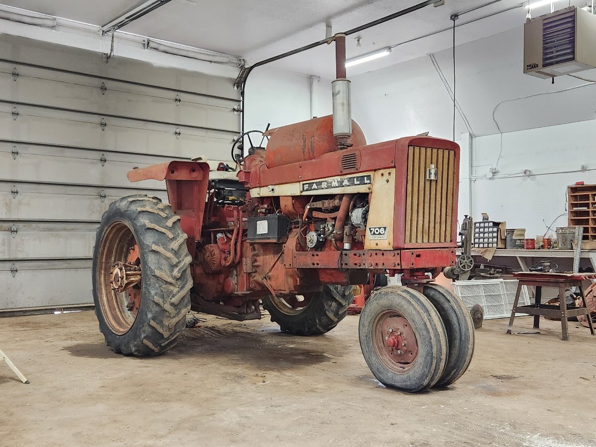 706 LP - Projects, Builds, & Restorations - Red Power Magazine Community