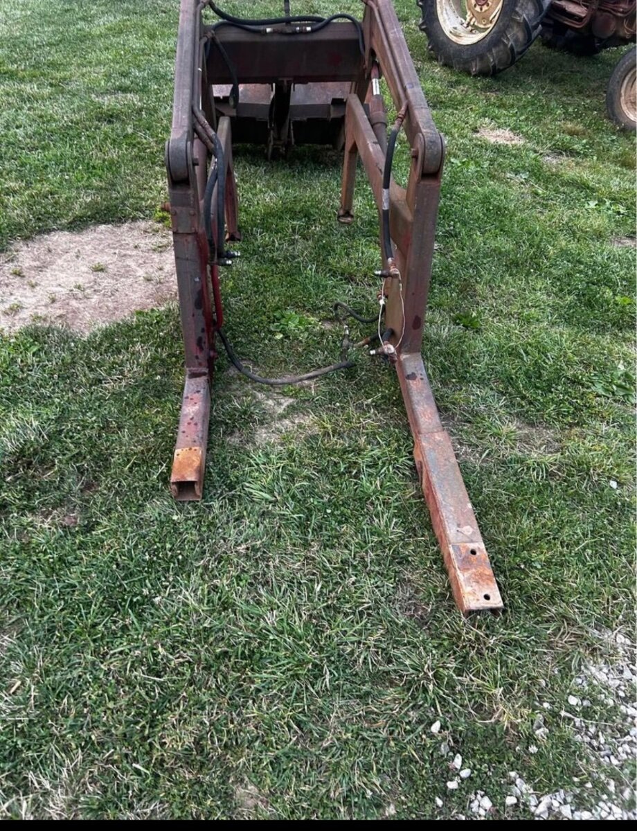 Loader for 706 - Technical IH Talk - Red Power Magazine Community