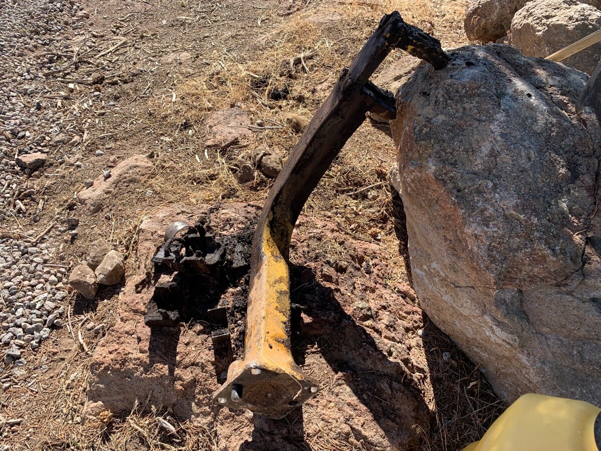 Broken Diagonal Brace on 1950 TD-9, Safe to Drive it? - IH Construction ...