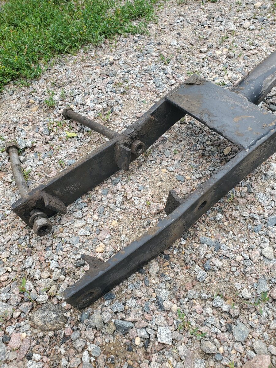 Loader for a 966 - Technical IH Talk - Red Power Magazine Community