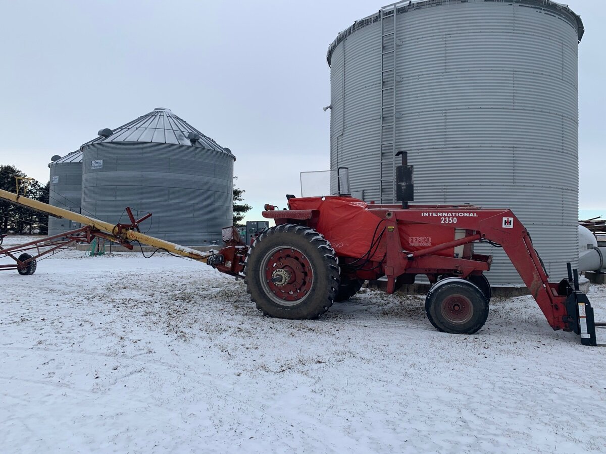 Loader for a 966 - Technical IH Talk - Red Power Magazine Community