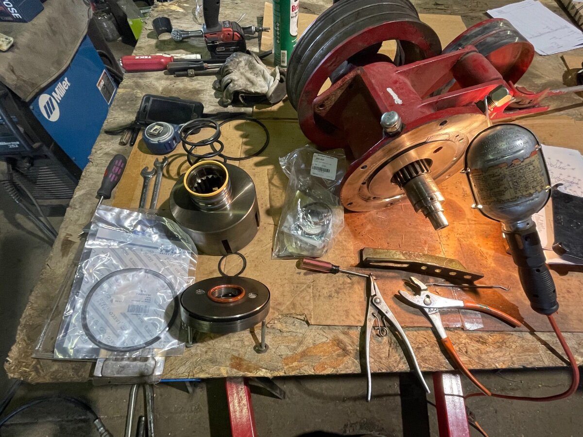 2188 pto seal and rear main. - General Chat - Red Power Magazine Community