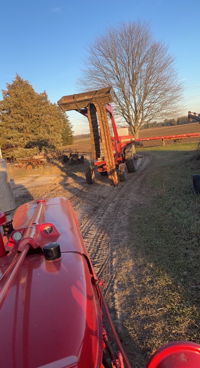 Loader for a 966 - Technical IH Talk - Red Power Magazine Community