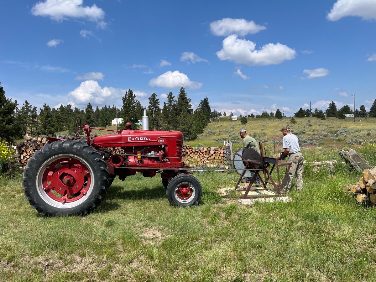 IH Tractors on Montana Farm - Page 982 - General Chat - Red Power ...