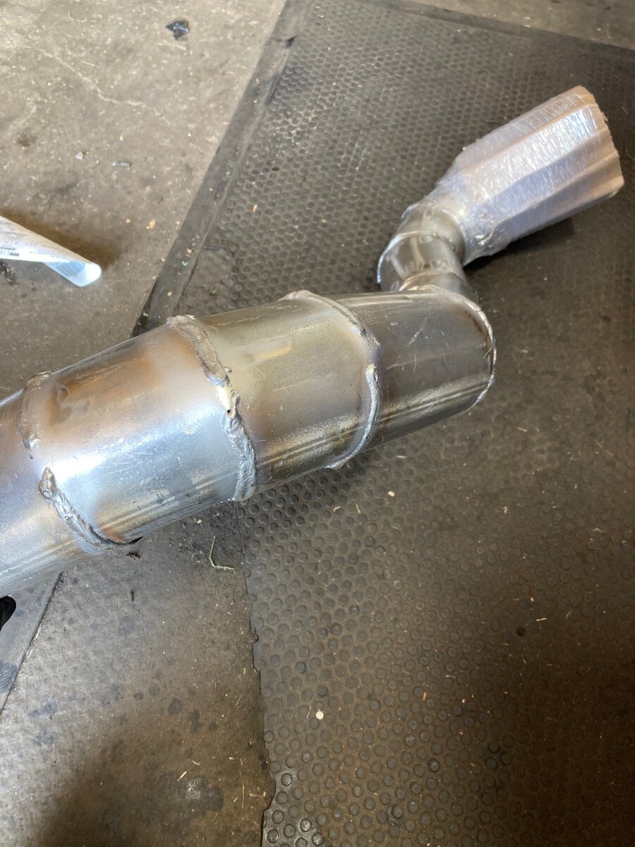 Navistar… just wow! - General Chat - Red Power Magazine Community