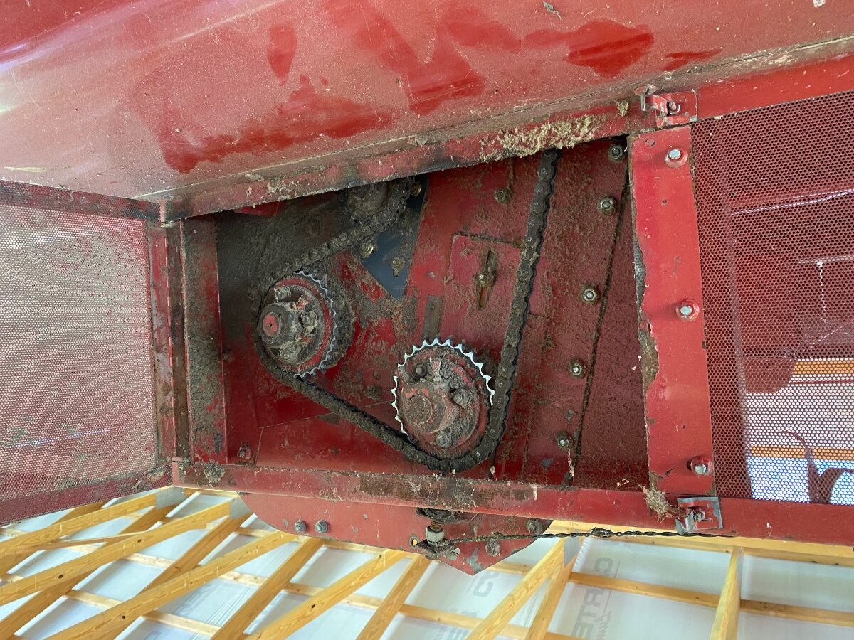 1460 Grain Level Auger/Shaft - Technical IH Talk - Red Power Magazine ...