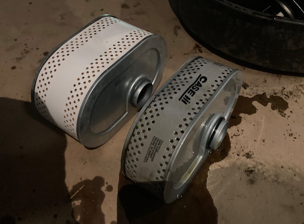 544, 606, 666 Hydraulic filter extension - Technical IH Talk - Red ...