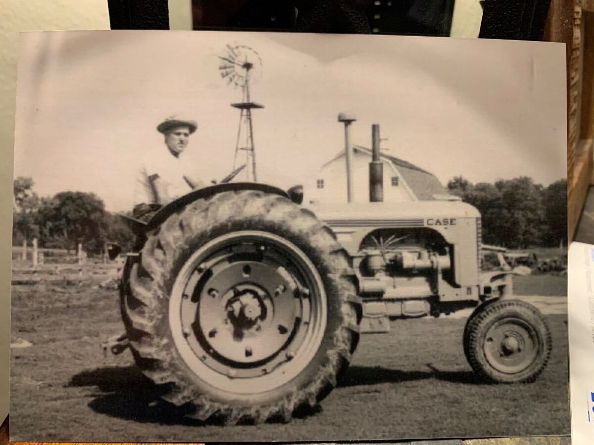 IH Tractors on Montana Farm - Page 986 - General Chat - Red Power ...