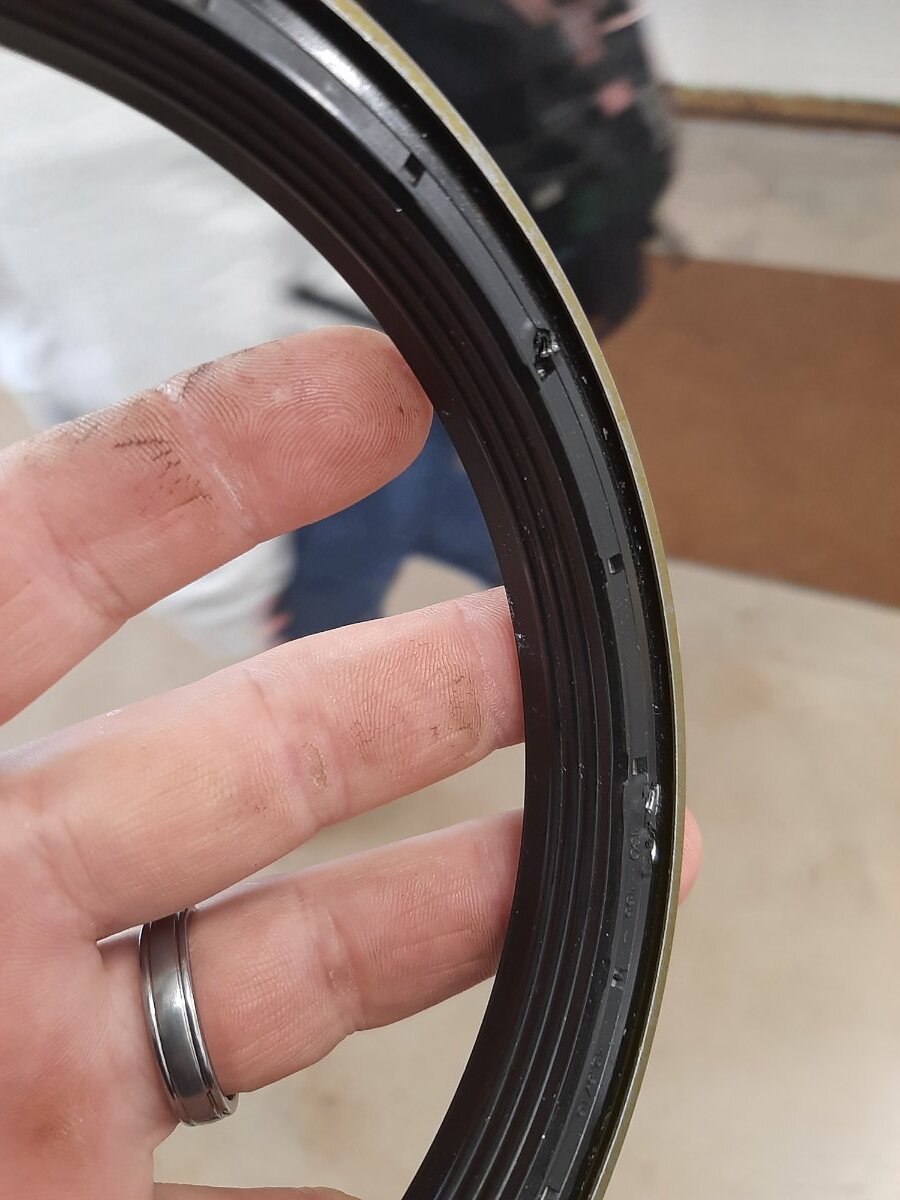 Cummins QSB 4.5 RGT/NEF 445t/m2 Rear Main Seal (Again) - Technical IH ...