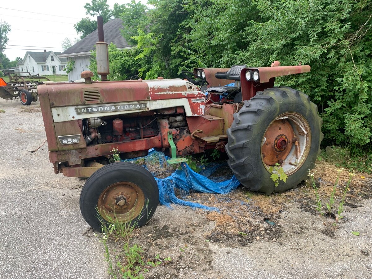 Project Big Red : International 656 Hydro - Projects, Builds ...