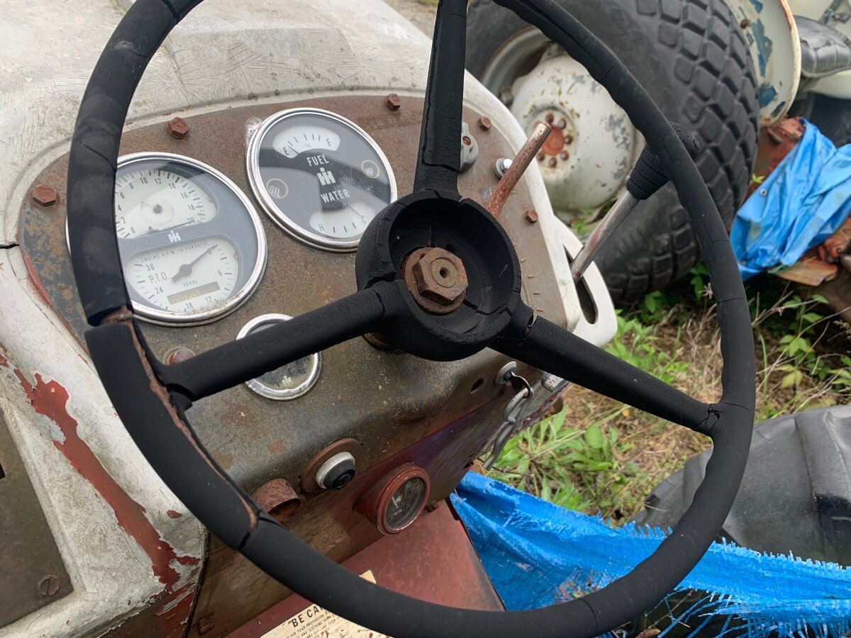 Project Big Red : International 656 Hydro - Projects, Builds ...