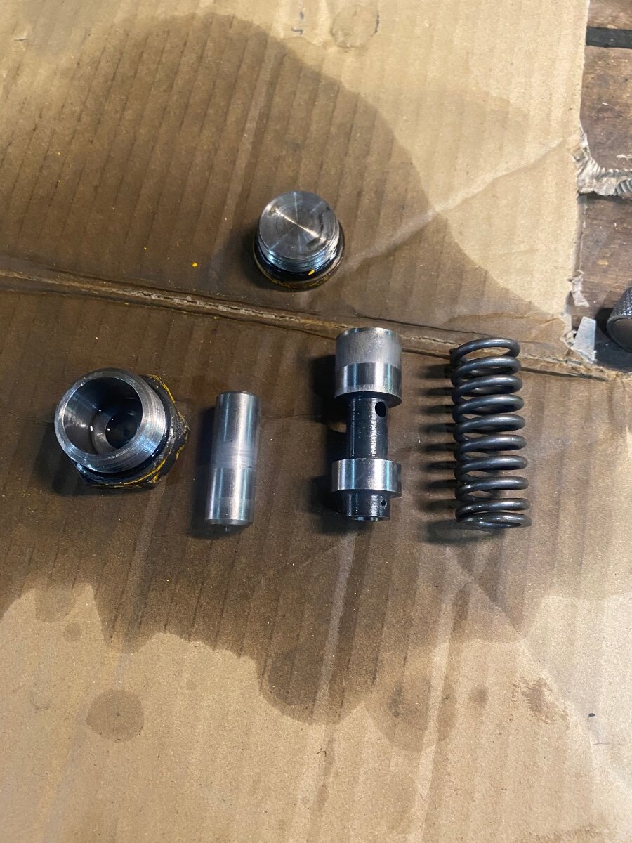 Regulator valve missing parts - Technical IH Talk - Red Power Magazine ...