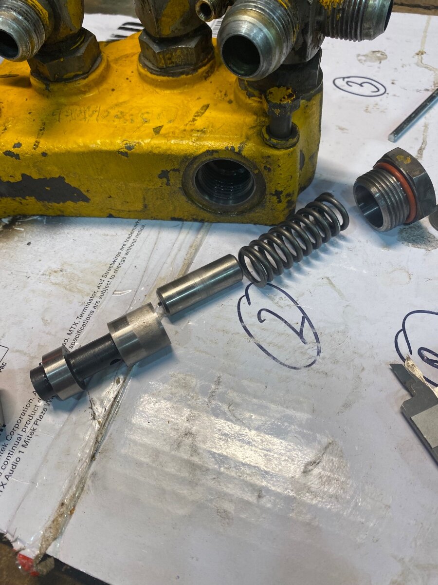 Regulator valve missing parts - Technical IH Talk - Red Power Magazine ...