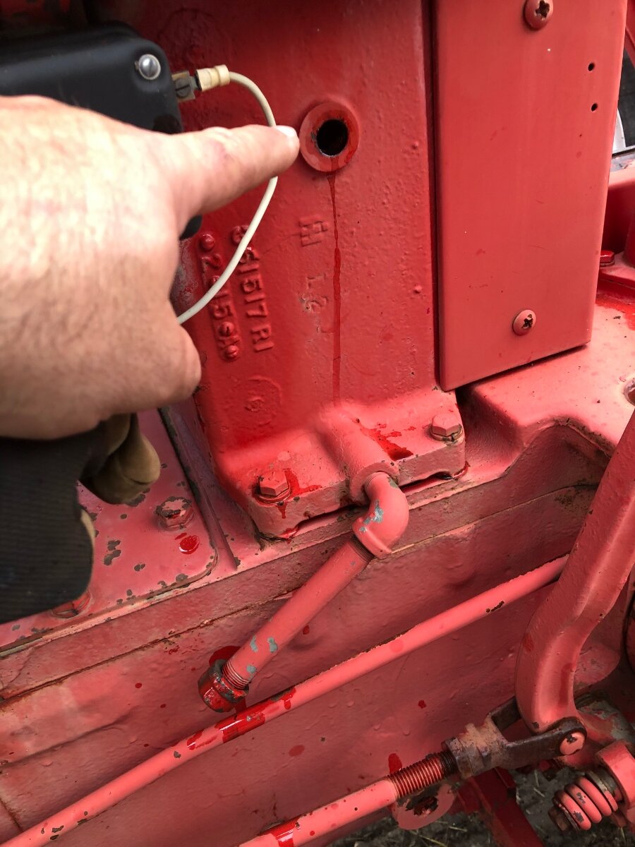 400 hydro tank - Technical IH Talk - Red Power Magazine Community