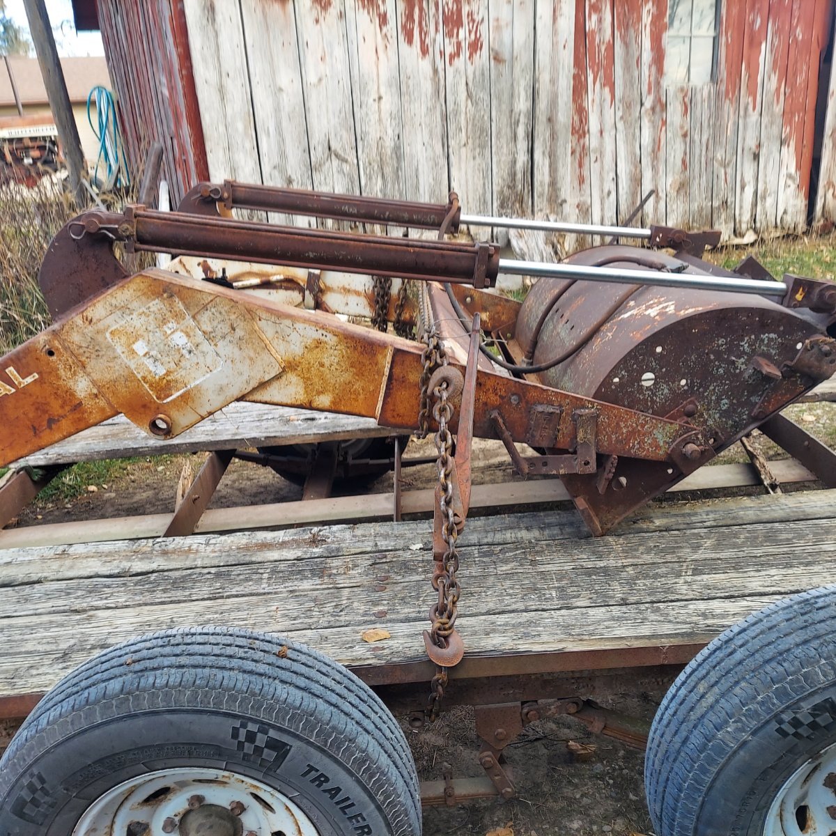 2001 loader onto a 560D - Projects, Builds, & Restorations - Red Power ...