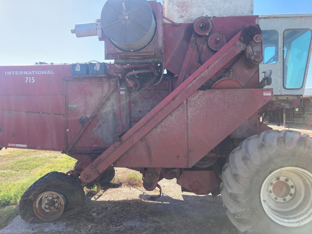 715 Combine Cab Interior - Technical IH Talk - Red Power Magazine Community