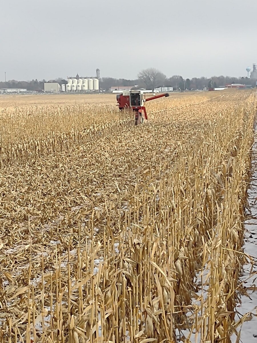 715 Combine Cab Interior - Technical IH Talk - Red Power Magazine Community