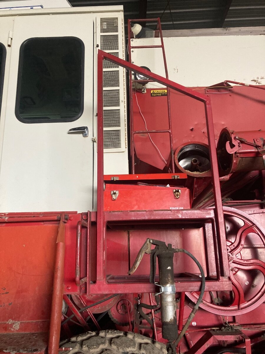 715 Combine Cab Interior - Technical IH Talk - Red Power Magazine Community