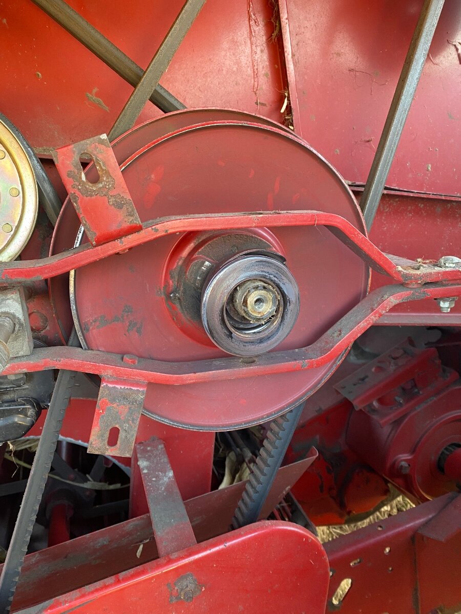 1460 cleaning fan thrust bearing - Technical IH Talk - Red Power ...