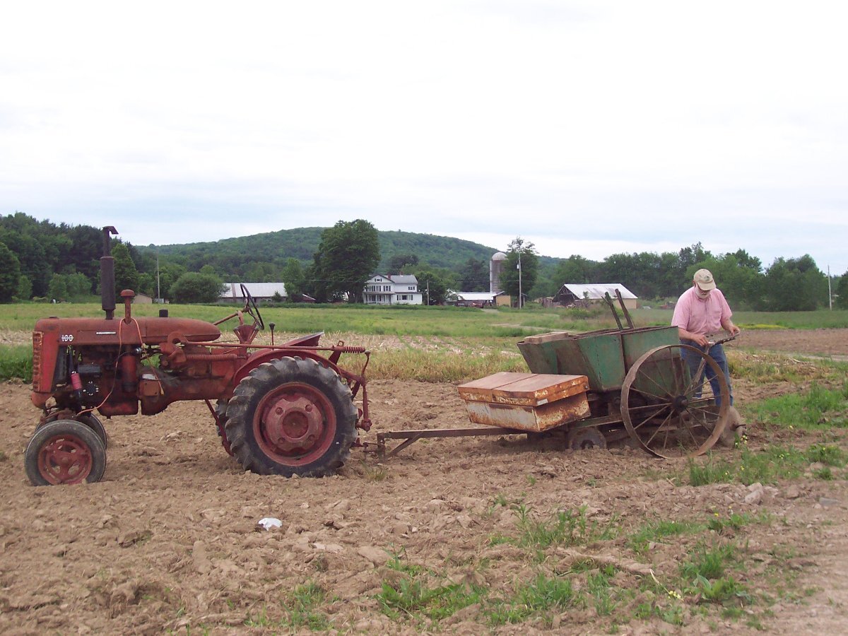 Tractor of the week.Week 50: "100" - General Chat - Red Power Magazine ...