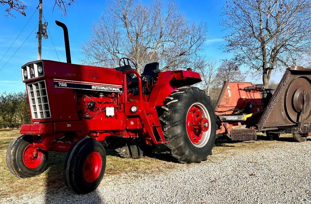 What's the better tractor for the long haul - Technical IH Talk - Red ...
