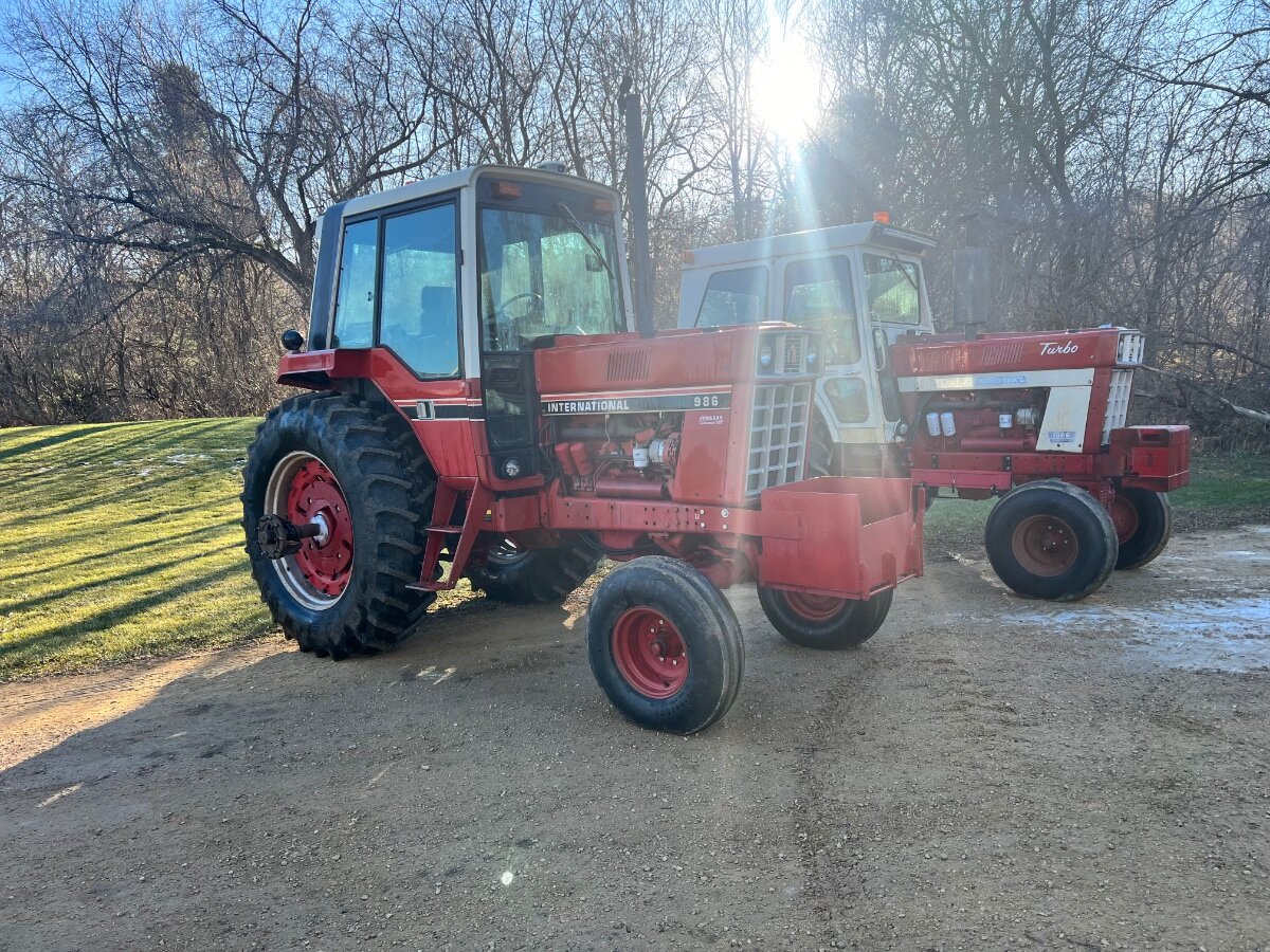 Tractor of the week.Week 51: 986 - General Chat - Red Power Magazine ...