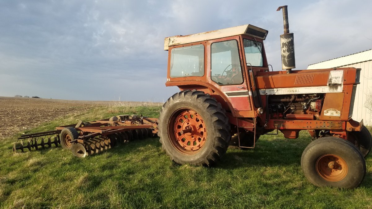 Hydro 100 B;ack Stripe - Technical IH Talk - Red Power Magazine Community