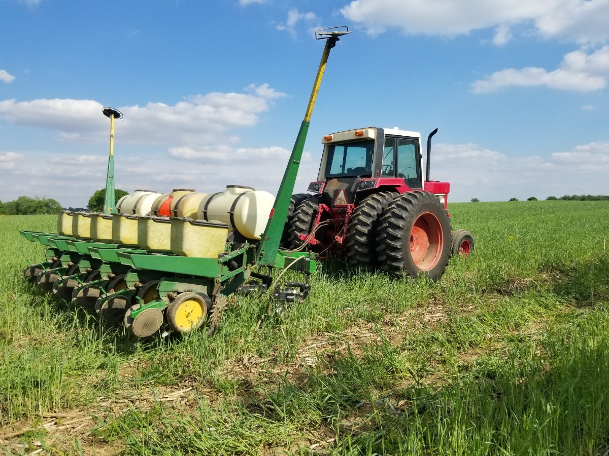 Kinze 2000 Row Cleaners - General Chat - Red Power Magazine Community