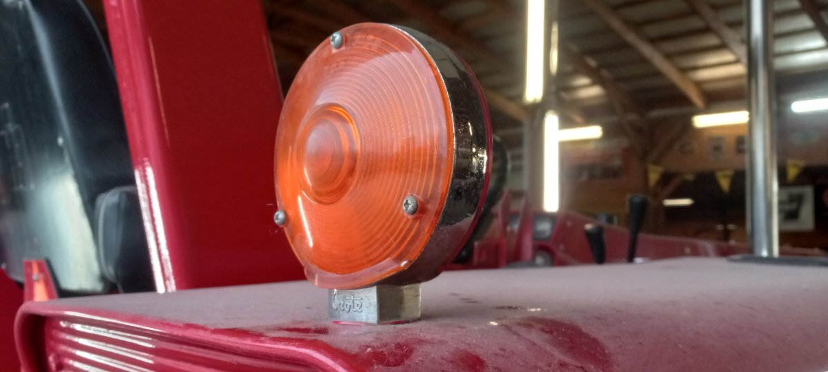 Hobbs Fender or Cab Mount Warning Lamps - Technical IH Talk - Red Power ...