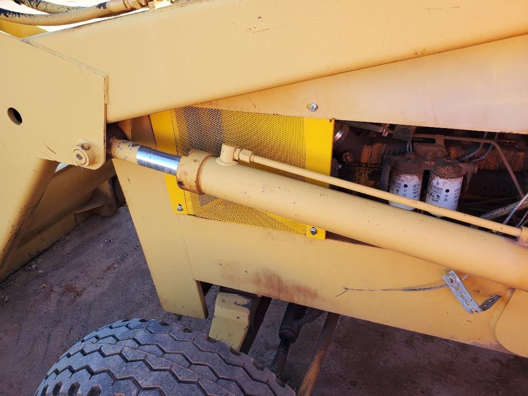 260A Skip Loader Adventure - Page 2 - IH Construction Equipment - Red ...
