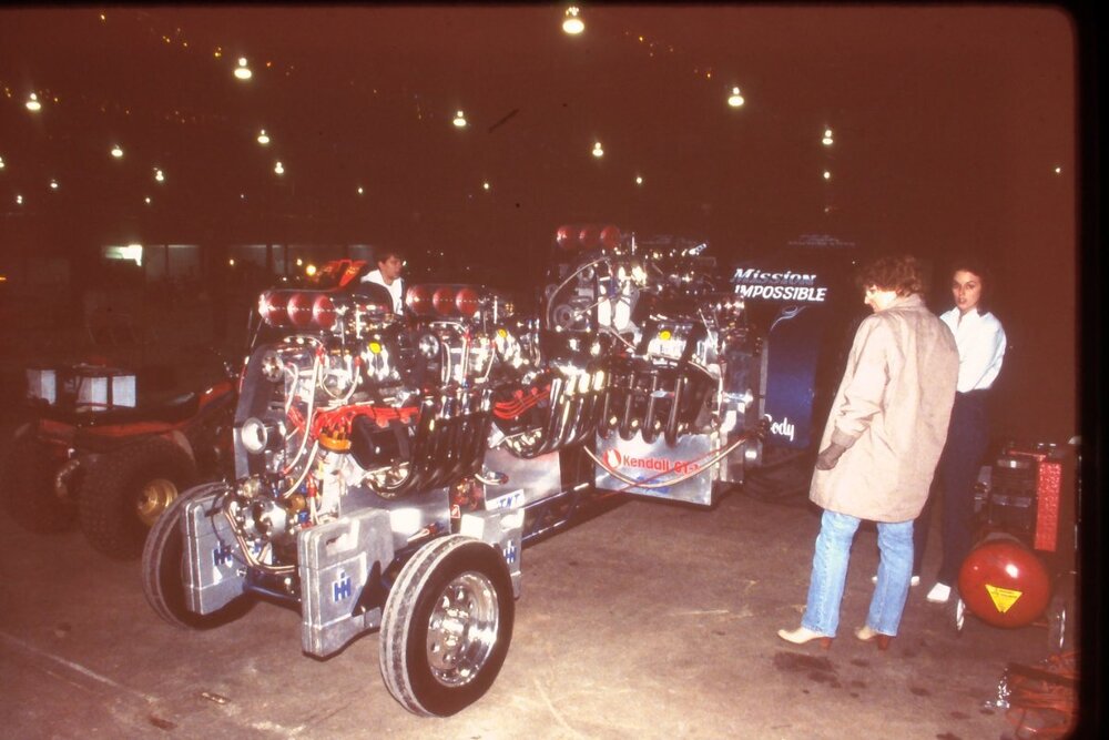 Unlimited modified Pulling tractors - General Chat - Red Power Magazine ...